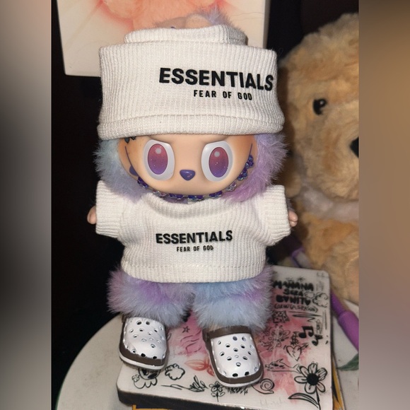 POP MART | Accessories | Labubu Clothes Essentials 3 Pc Set For Pop ...